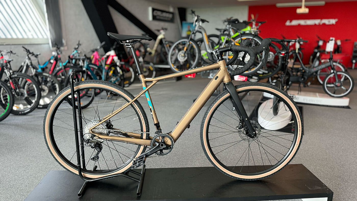 Gravel e-bike GT e-Grade AMP 2024